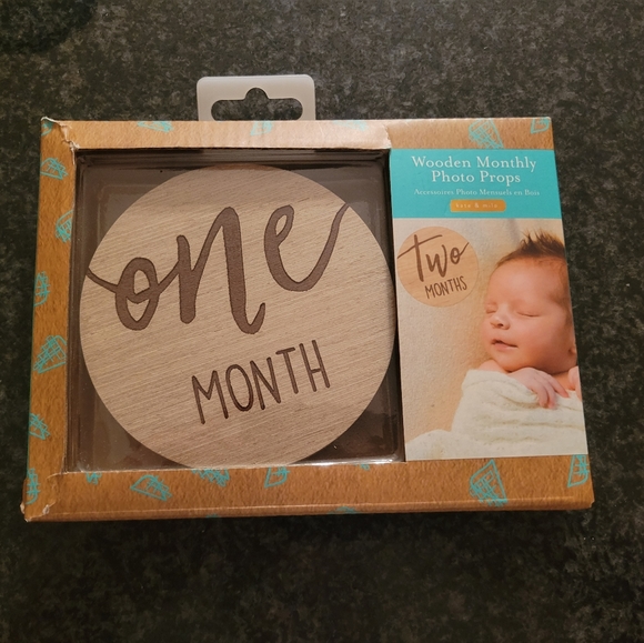 Other | Kate Milo Wooden Monthly Milestone Marker Photo Props 6pc Set ...